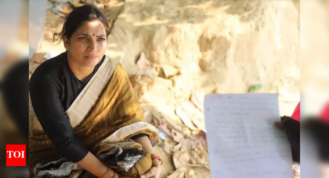 Sriimurali launches the title teaser of Anitha Bhat’s Samudhram ...