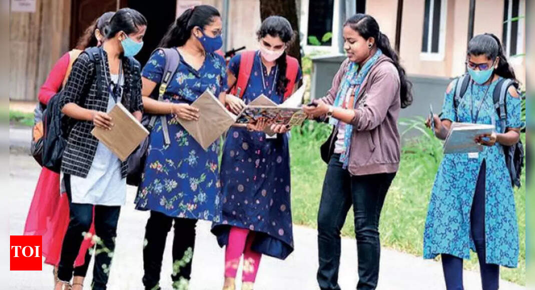 Final year classes on shift basis from October 4 in Kerala ...