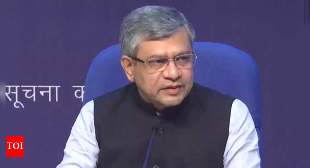 Live: Huge relief for telecom sector; Cabinet announces 4-year ...