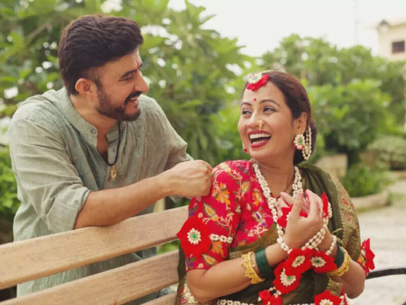 smita: Smita Tambe and husband Dheerendra Dwivedi name their newborn ...