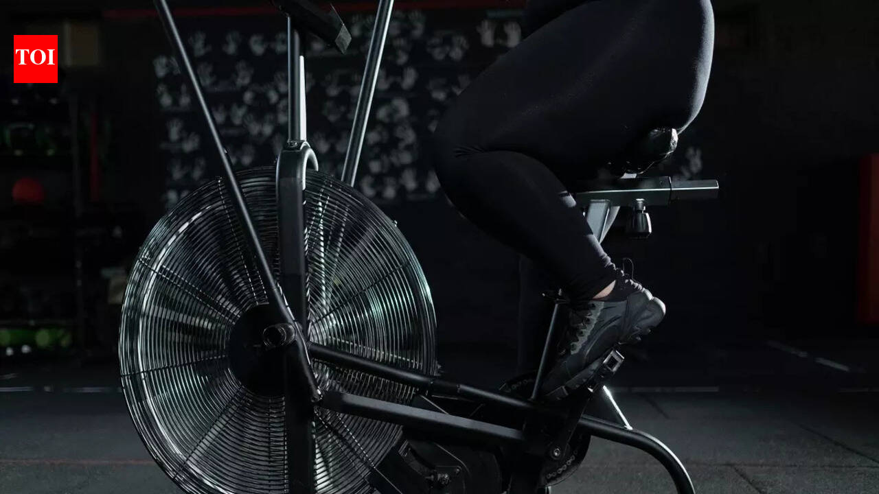 Exercise cycles with back support: Avoid backache & maintain the right ...