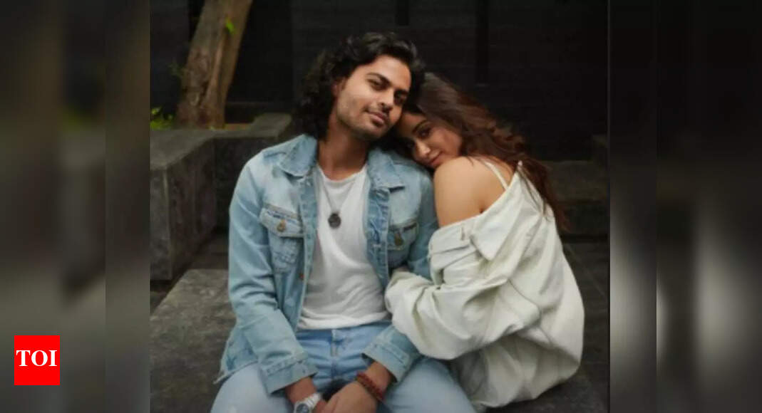 Janhvi Kapoor wishes her "best human" Akshat Ranjan on his birthday: I ...