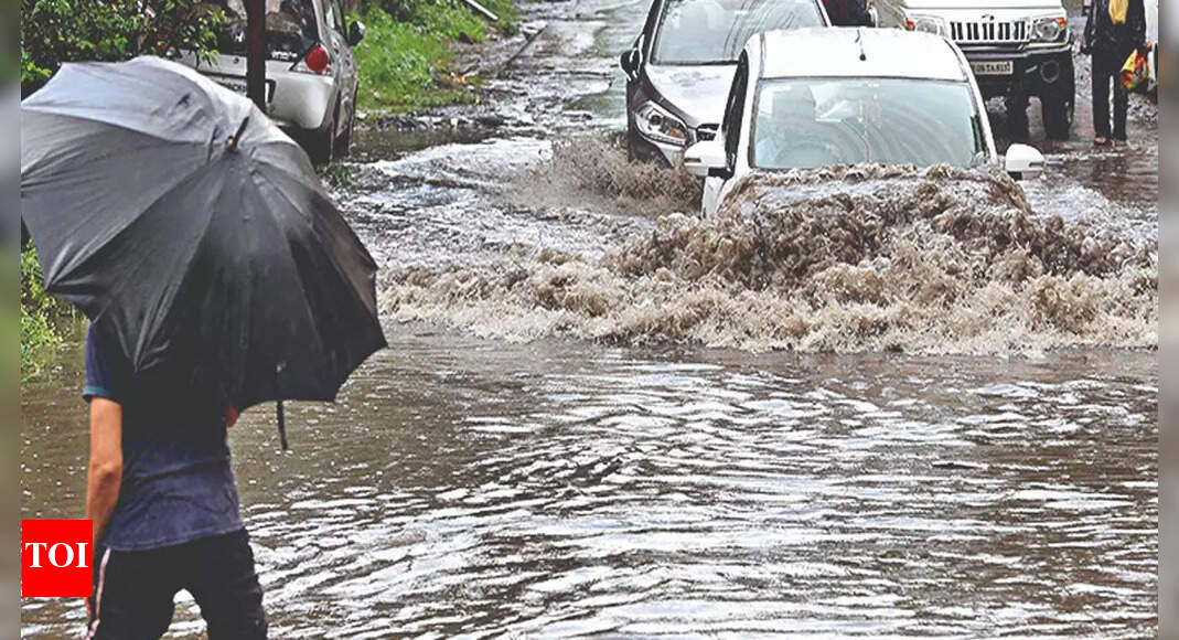 Indore: 23 mm rainfall: Low-lying areas in Indore face waterlogging ...