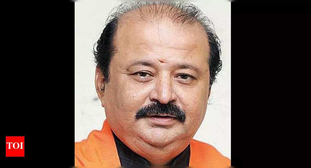 Surat: Purnesh Modi a surprise pick | Surat News - Times of India