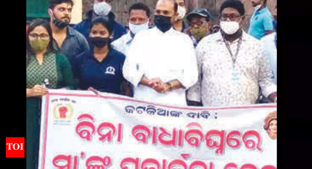 Durga Puja: Orissa HC turns down plea to lift height cap on Durga idol ...