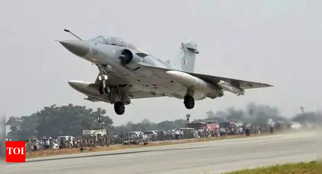 Mirage: Indian Air Force signs deal with French Air Force to purchase ...