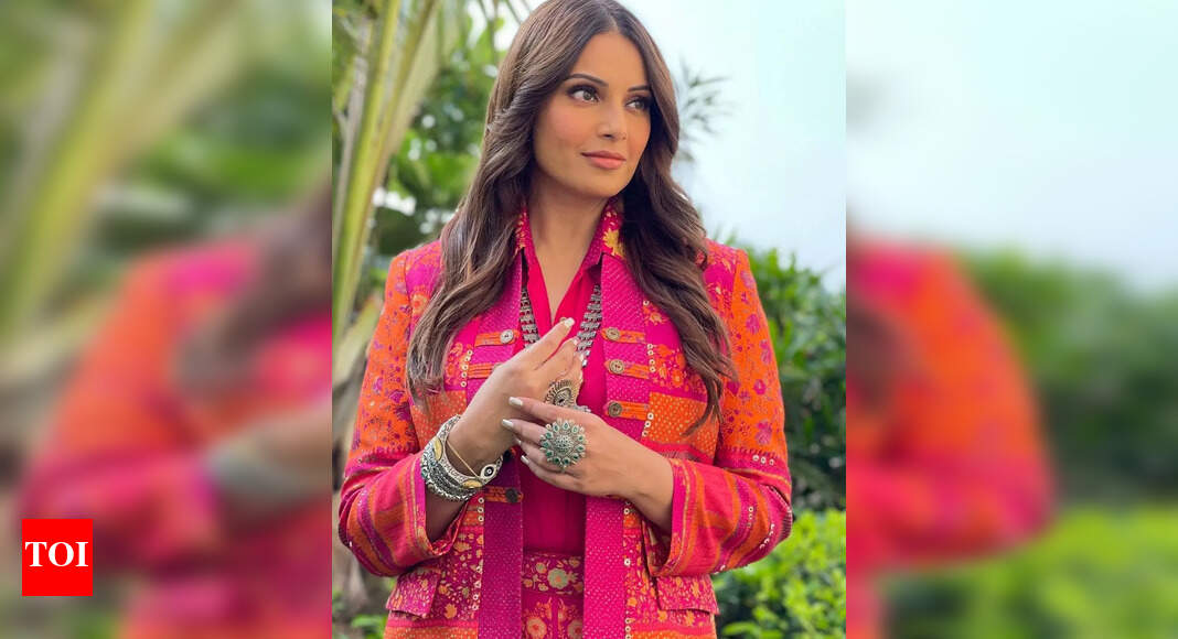 Bipasha Basu looks fresh as a daisy in latest pics, channels her inner ...