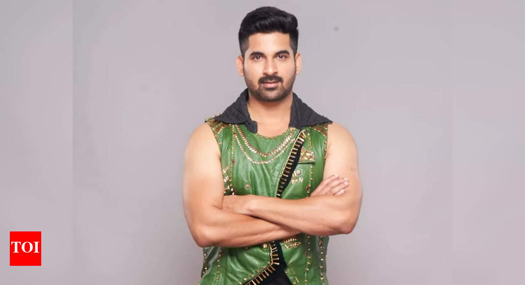 Bigg Boss Marathi season 3 contestant Akshay Waghmare: From his family ...