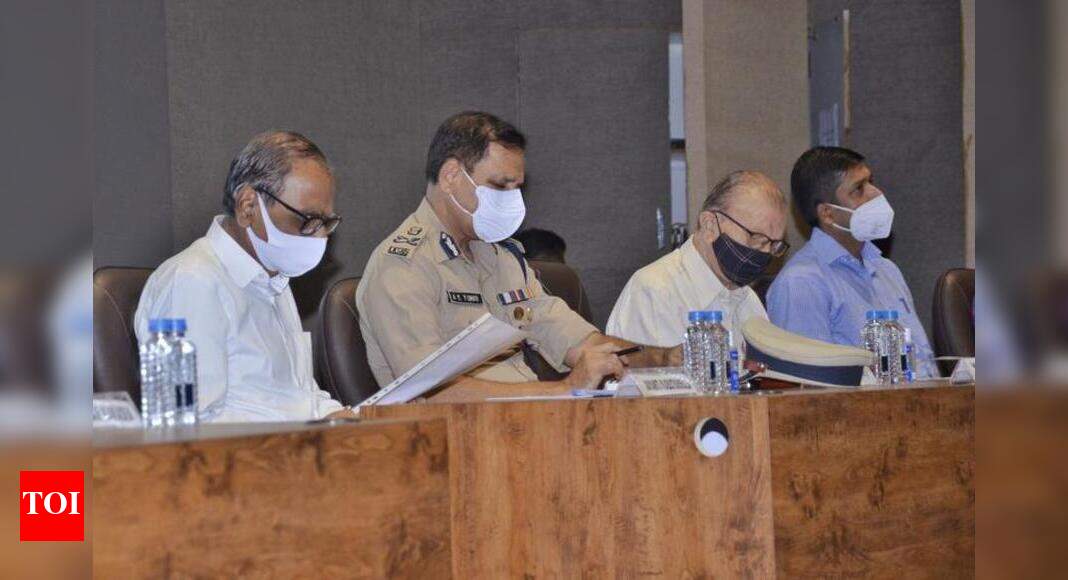 Surat police to help cops’ children choose right career | Surat News ...