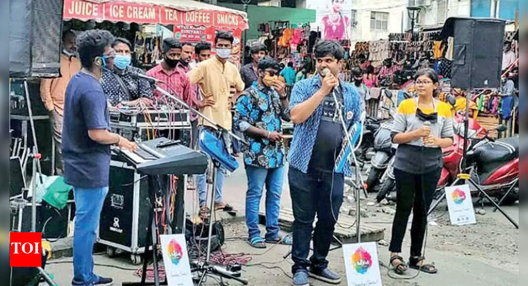 Peppy music helps kill drab mood at vaccination centres | Chennai News ...