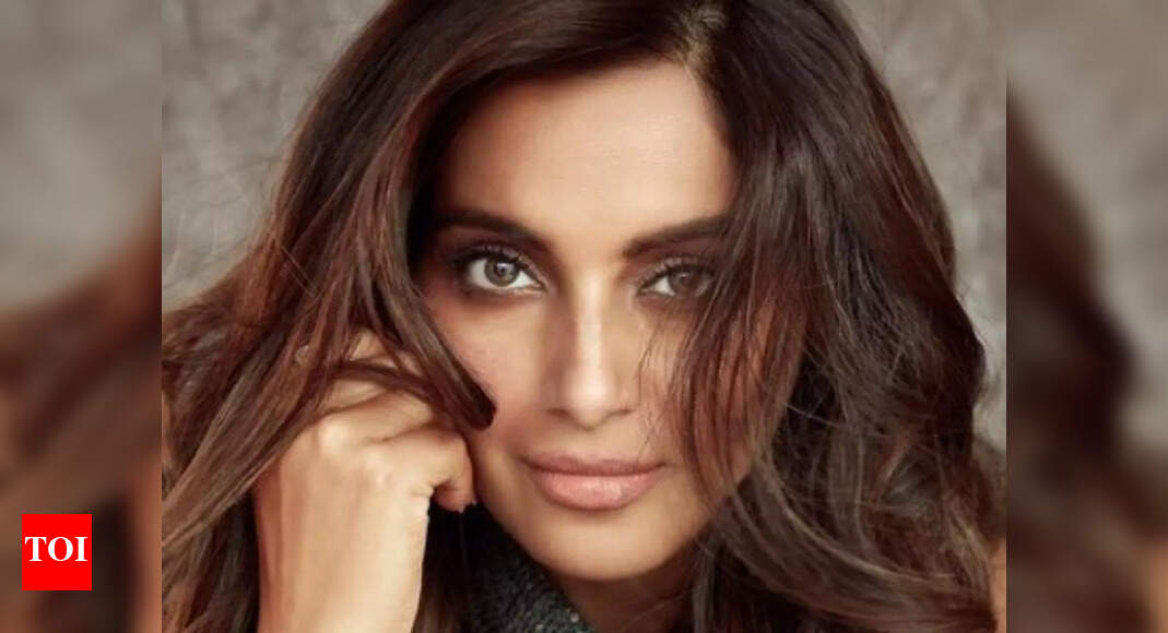 Bipasha Basu: With my debut character, I had an opportunity to explore my range | Hindi Movie ...