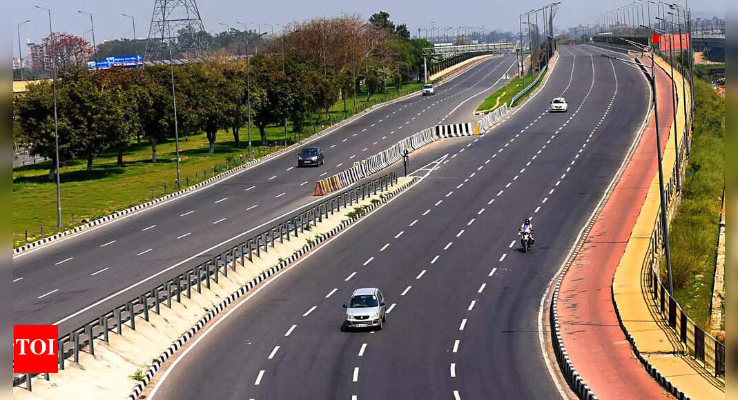 How fast should you be allowed to speed in India? | India News - Times ...