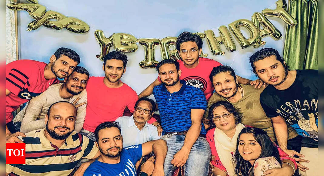 Actor Rezwan Rabbani Sheikh turns a year older - Times of India