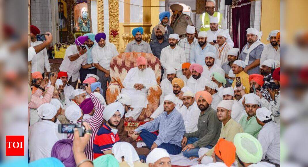 Guru Ravidas Chair On 101 Acres Along Dera Ballan: CM | Chandigarh News ...