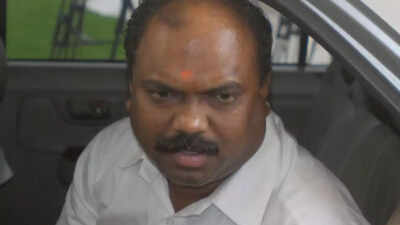 ED issues fresh summons to Anil Parab in money laundering case | Mumbai ...