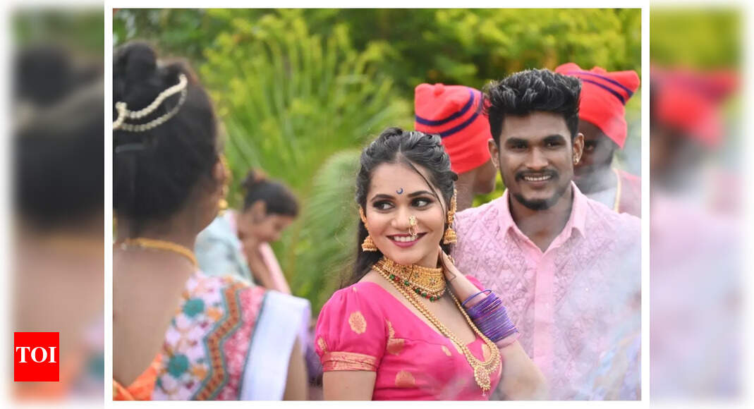 Saloni Satpute and Deepak Hulsure's Koli song ‘Painjan Tujh’ is out! | Marathi Movie News - The ...