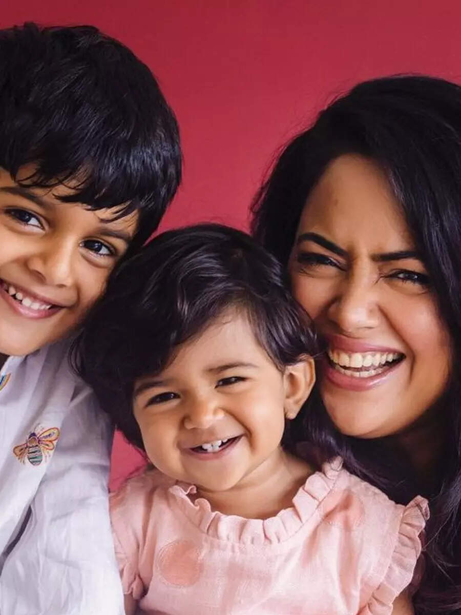 Cheerful pictures of Sameera Reddy and her family | Times of India