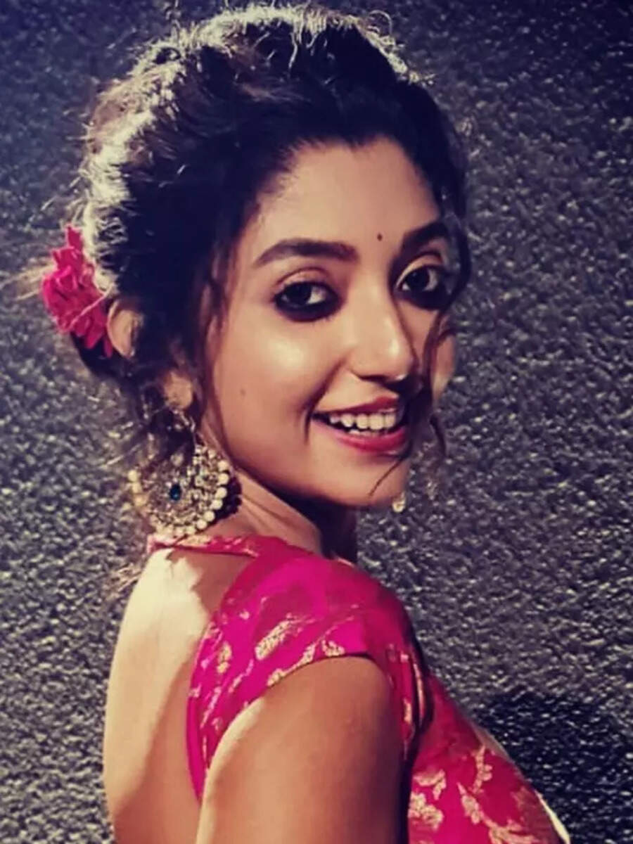 Desi looks of Devlina Kumar | Times of India