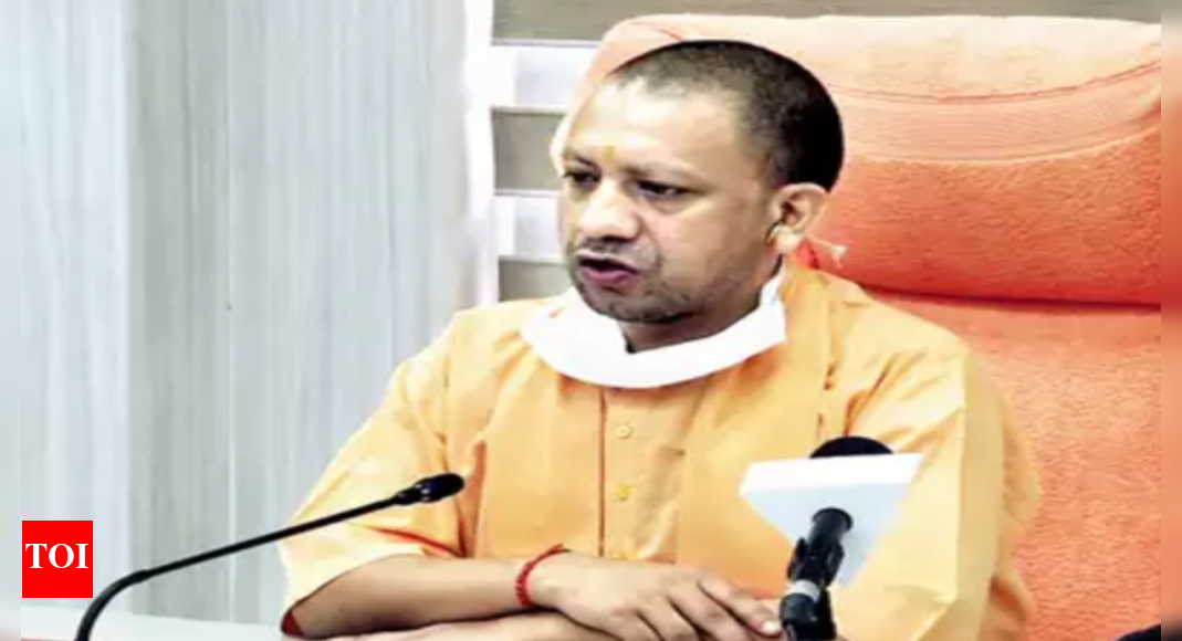 UP CM Yogi Adityanath meets Gupta family, accepts demand for wife's job ...