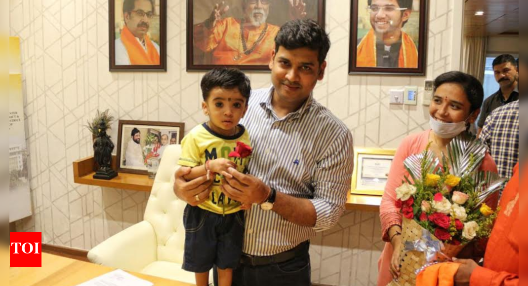 Kalyan: MP Shrikant Shinde lends helping hand to 18-month-old from ...