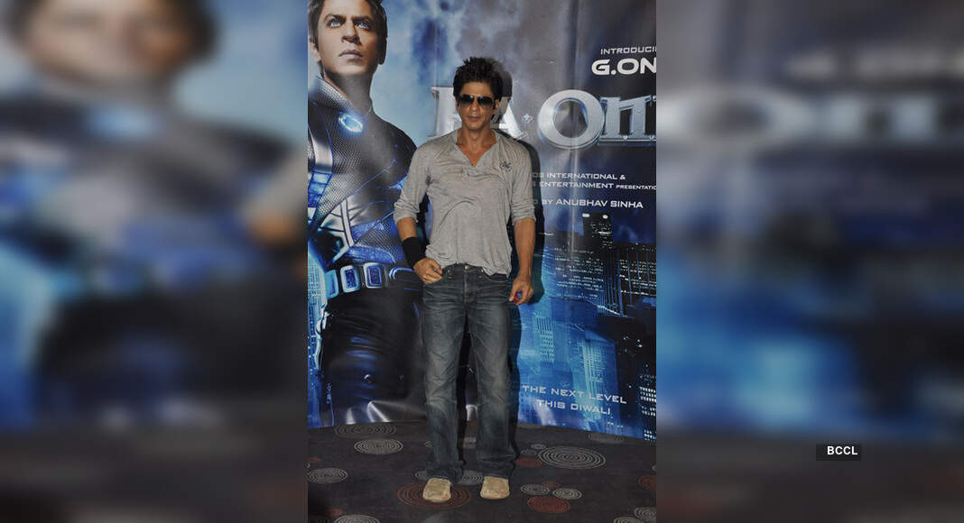 SRK unveils 'Ra.One' Theatrical promo Pics | SRK unveils 'Ra.One ...