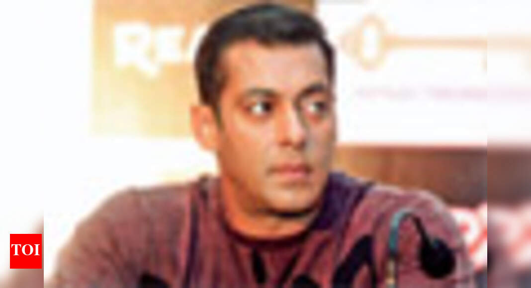 Morani has the Khan's support | Hindi Movie News - Times of India