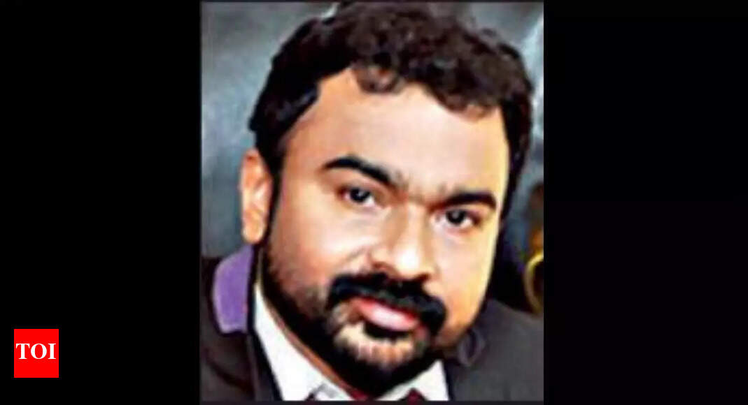 Is fair probe possible against Monson Mavunkal, Kerala HC asks police ...