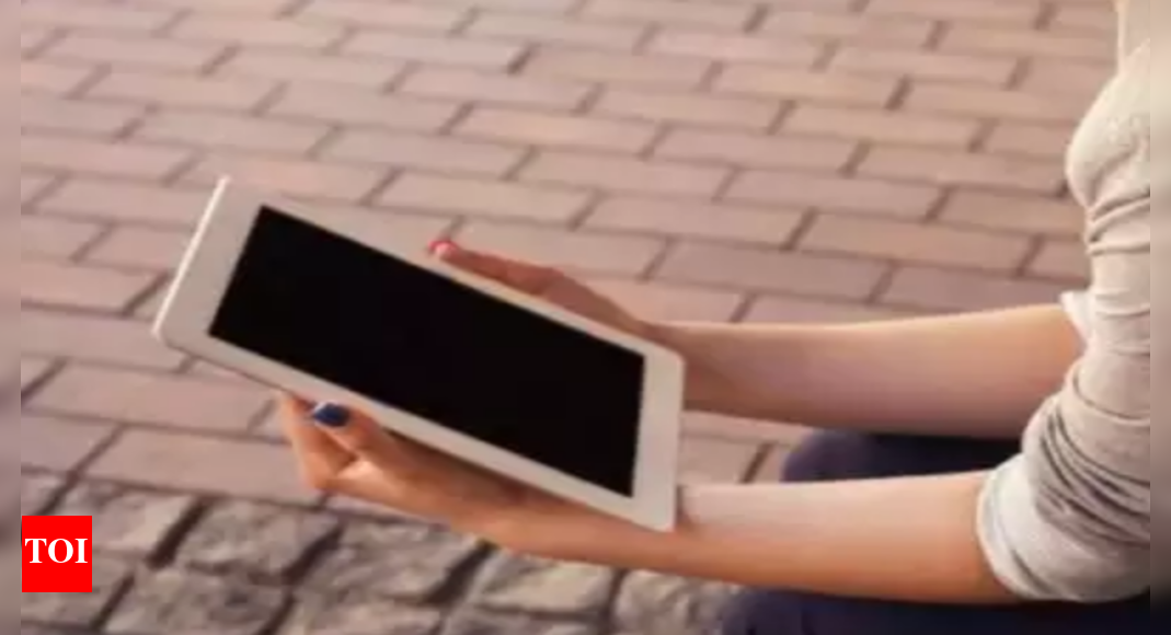 Tablets: UP: Cabinet nod to mobile & tablet distribution to students ...