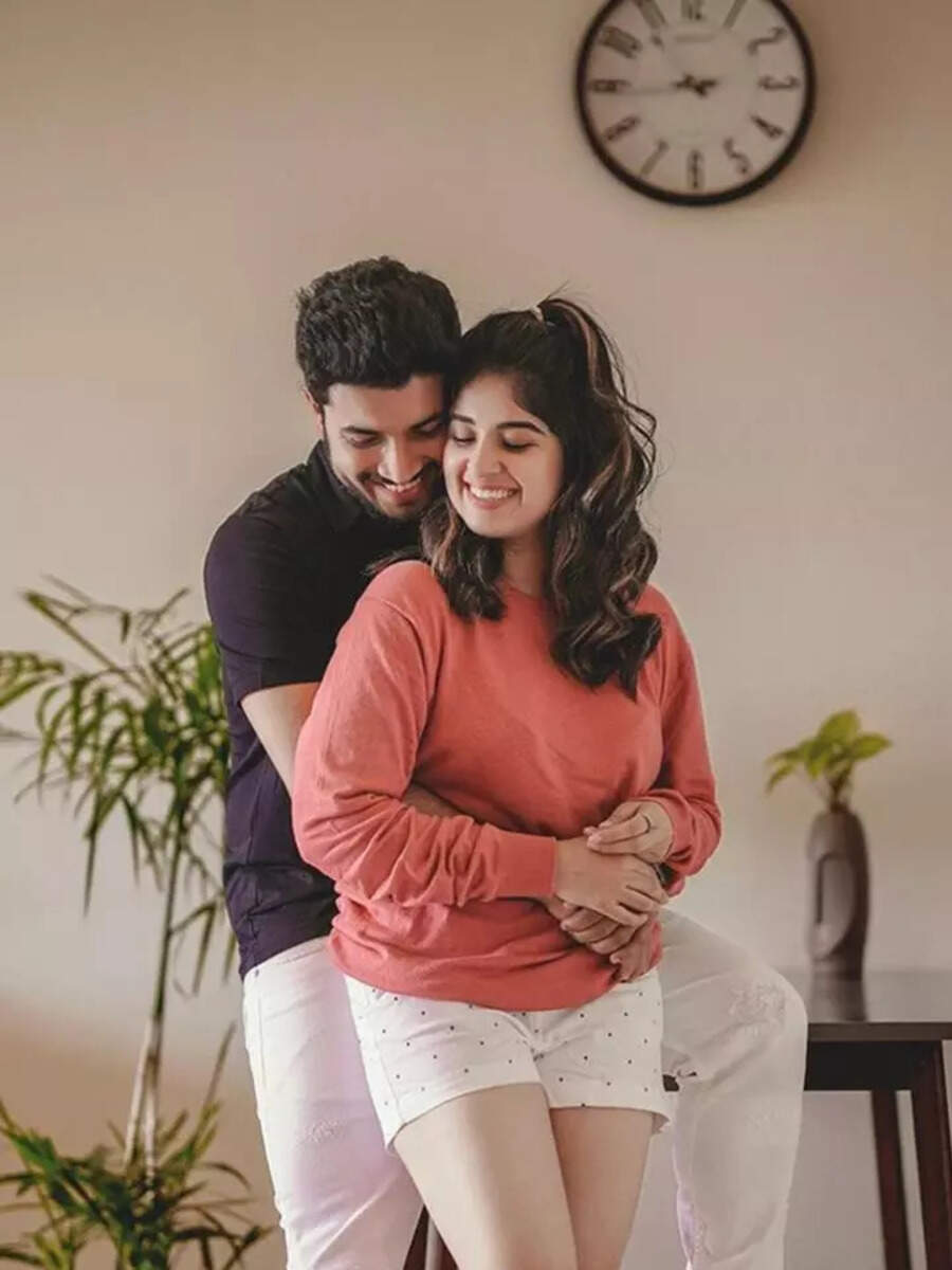 TV couple Jeeva-Aparna sets major couple goals | Times of India