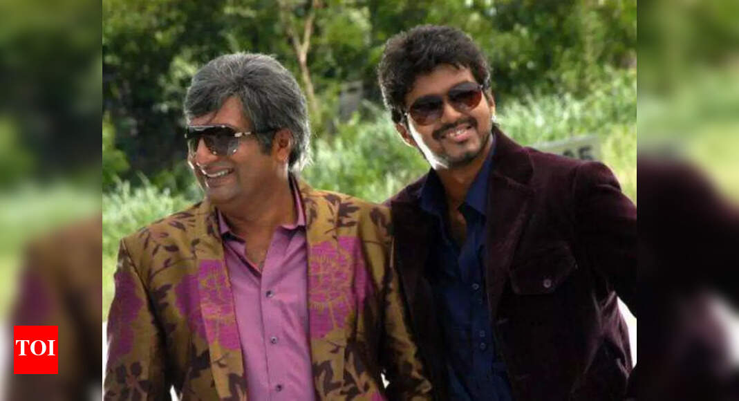 Prakash Raj to reunite with Vijay after a decade for Thalapathy 66 ...
