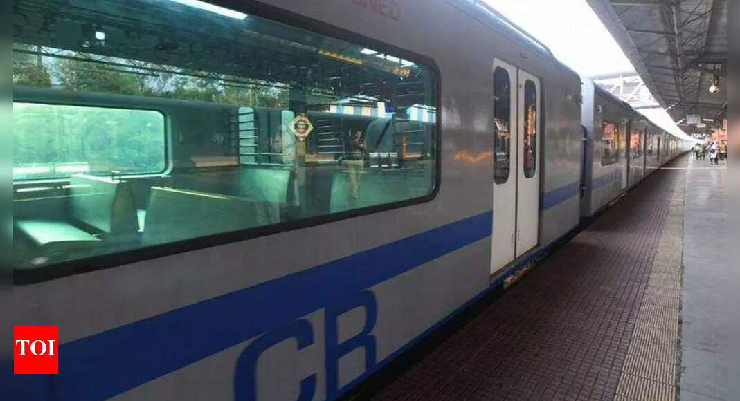 16 AC trains on Thane-Panvel route restored | Thane News - Times of India