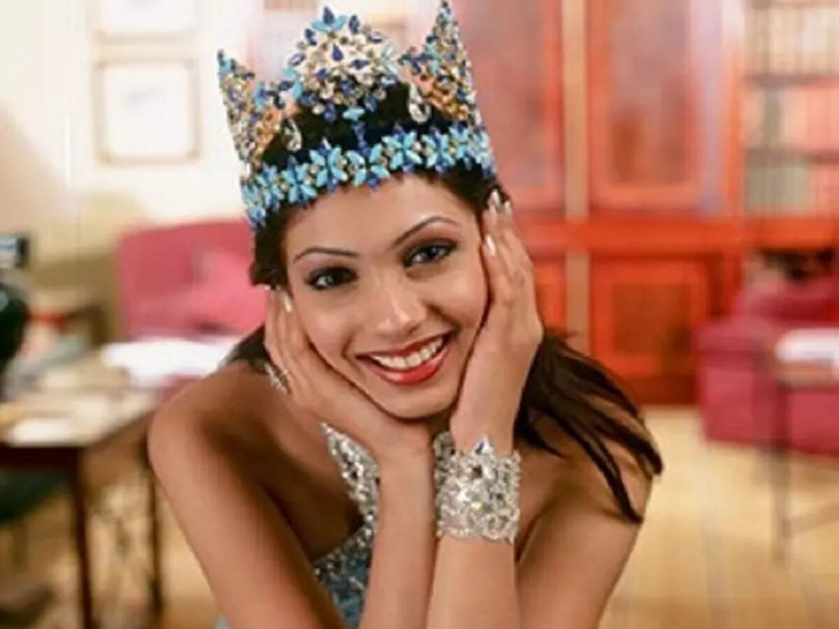 Birthday Special: Throwback to Miss World 1999 Yukta Mookhey's crowning ...