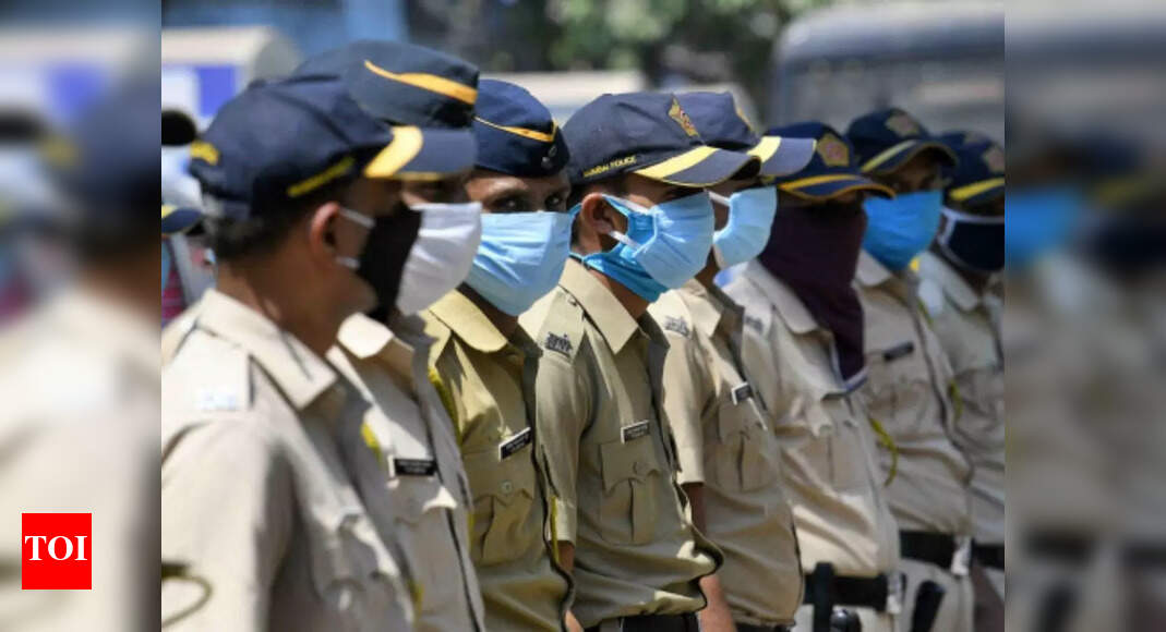 Maharashtra Bandh: Heavy police bandobast in Mumbai as Shiv Sena, NCP ...