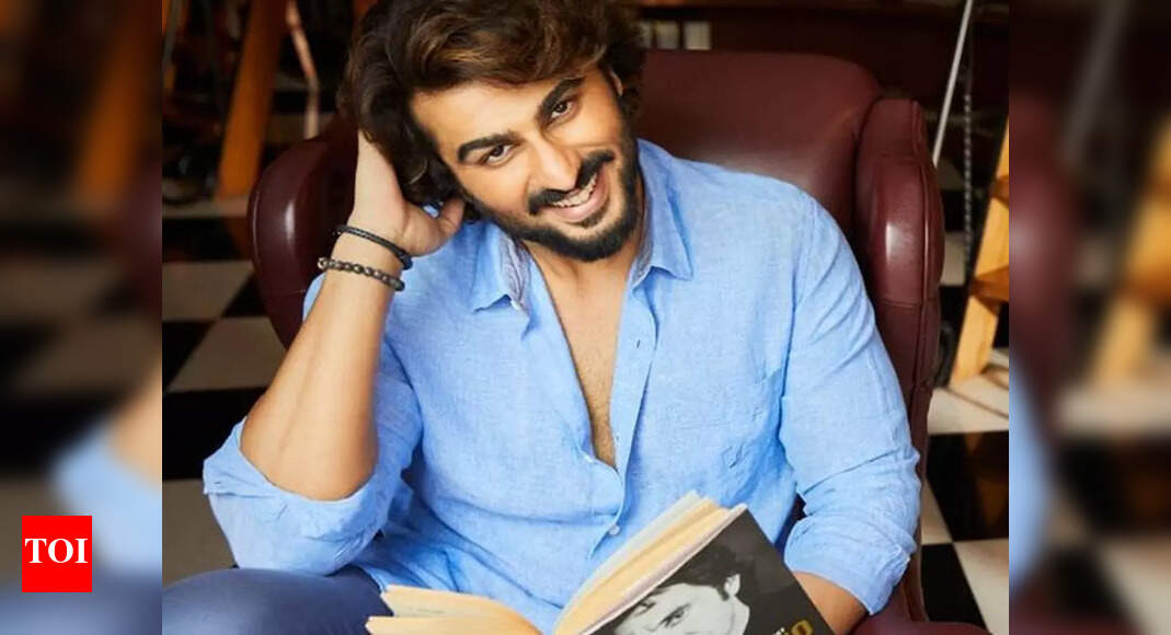 Arjun Kapoor turns playboy for Bhushan Kumar's suspense thriller ‘The Lady Killer’ | Hindi Movie ...