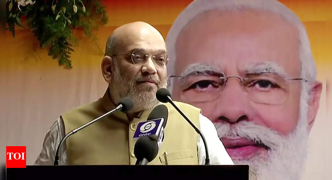 Amit Shah attacks Savarkar's critics, says they should have some shame ...