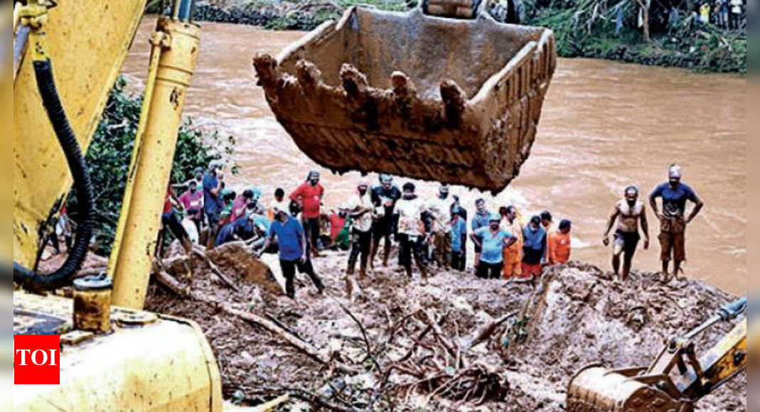 Kerala: Rain lets up, rescuers soldier on | Kochi News - Times of India