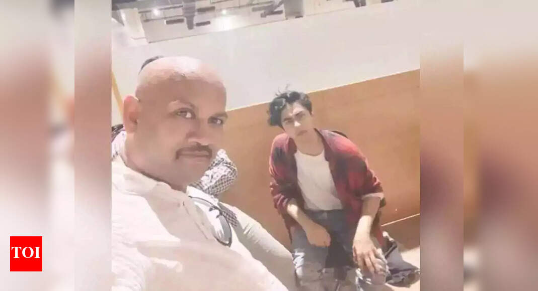 Aryan Khan drug case: Pune police arrests absconding accused Kiran ...