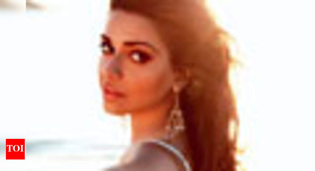 Nadia couldn't not resist India tour | Hindi Movie News - Times of India
