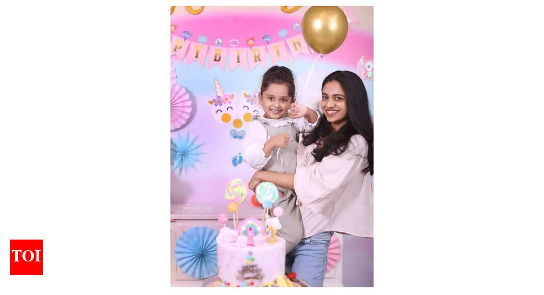 Dileep’s younger daughter Mahalakshmi turns 3, Meenakshi shares a ...