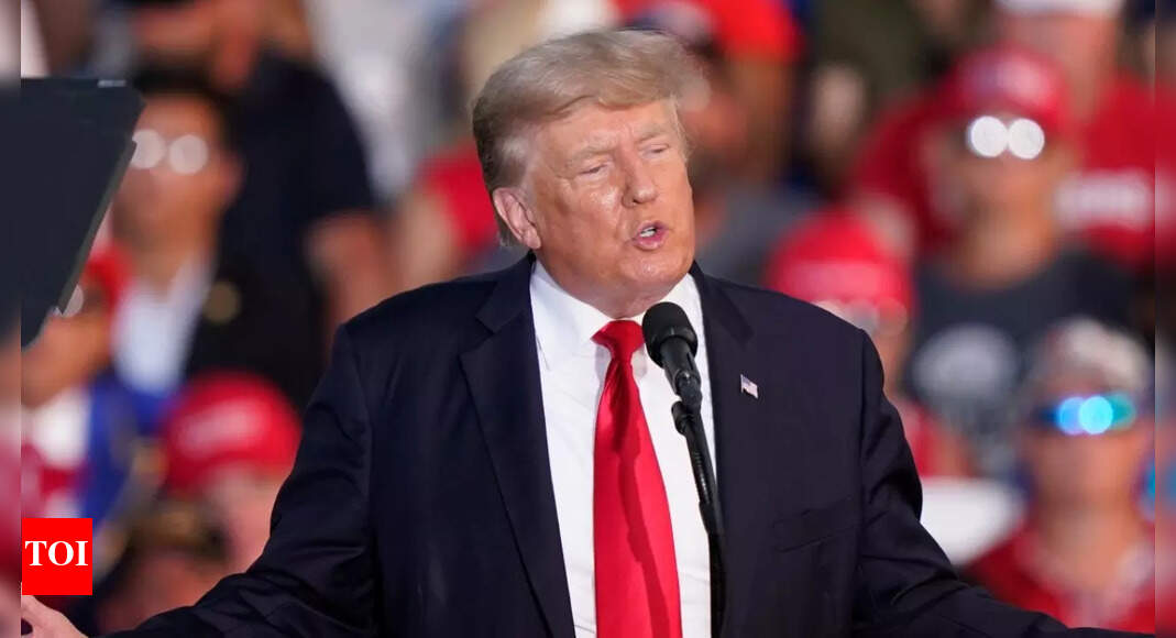 Trump: Trump announces plans to launch new social network 'TRUTH Social ...