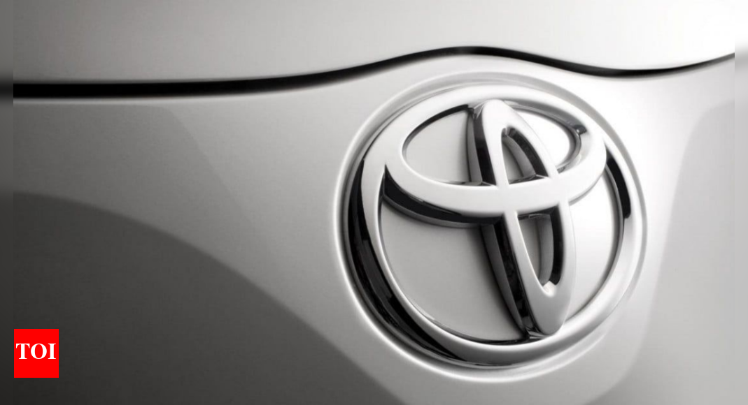 Toyota exec: Not everyone should drive a battery electric vehicle ...