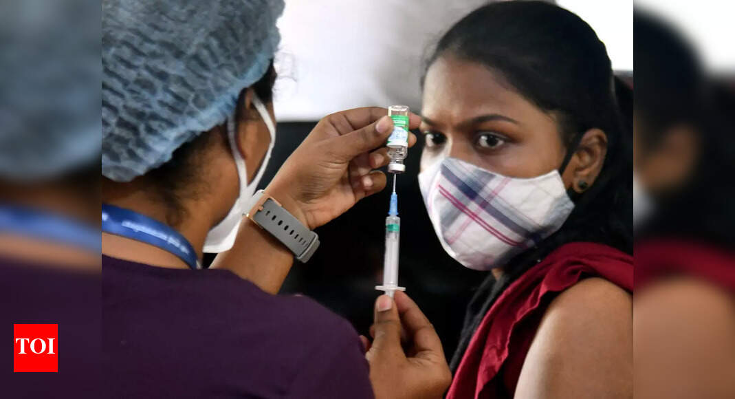 Maharashtra govt plans special vax drive for college students from ...