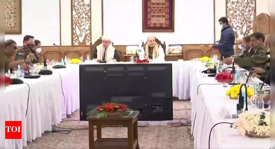 Amit Shah: Home minister Amit Shah arrives in Srinagar on 3-day visit ...