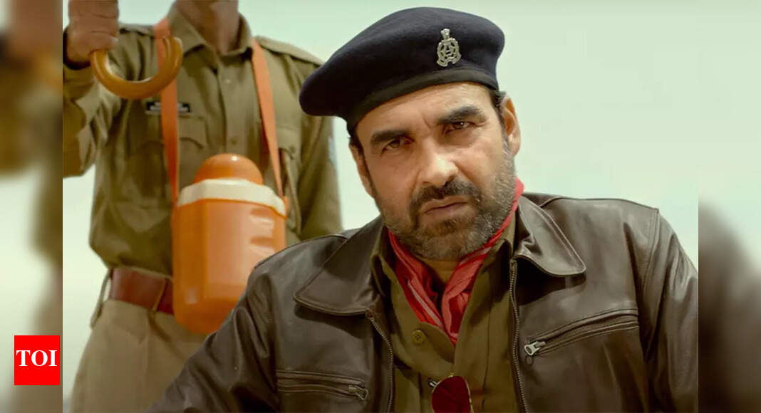 Pankaj Tripathi turns shrewd cop in 'Bunty Aur Babli 2' trailer | Hindi ...