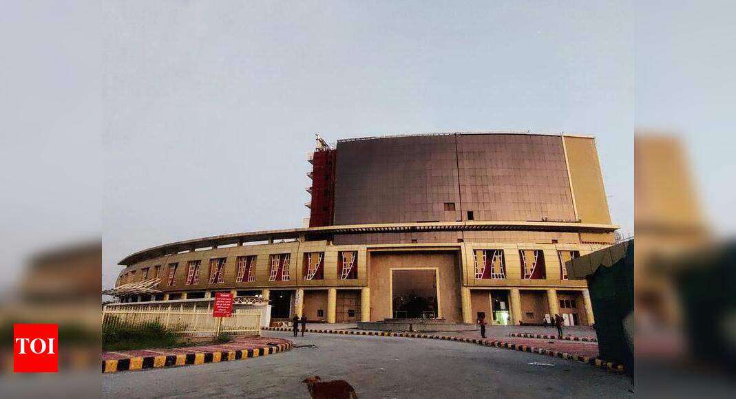 13 infra projects to be ready by Dec | Noida News - The Times of India