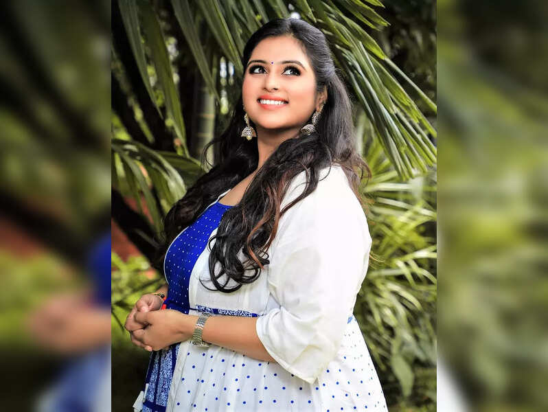 geetha: Former Bigg Boss contestant Geetha Bharathi Bhat hits the Gym ...