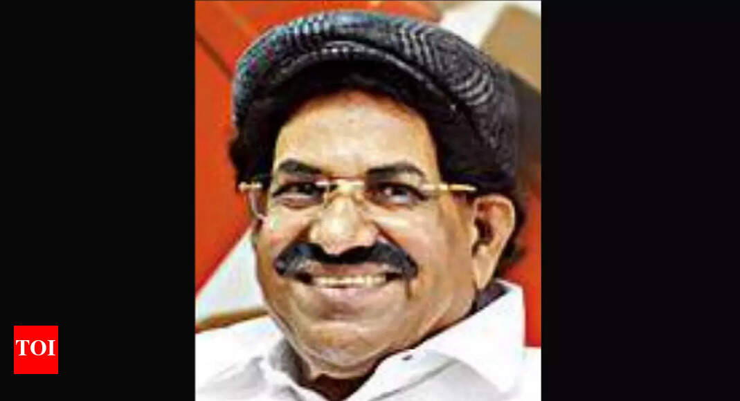 CPM leaders irked over info leak of party meetings | Thiruvananthapuram ...