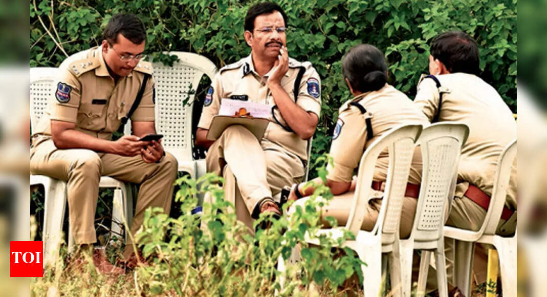 Disha rape and murder case: SC panel fires queries as CI demonstrates ...