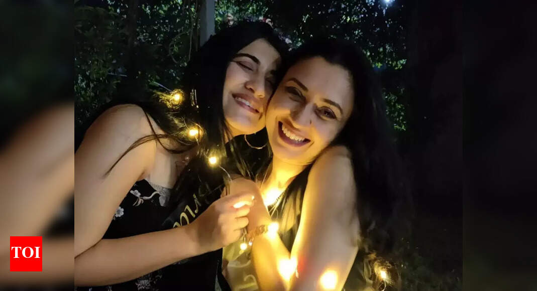 Shraddha Dangar, Brinda Trivedi host a surprise bachelors party for the ...