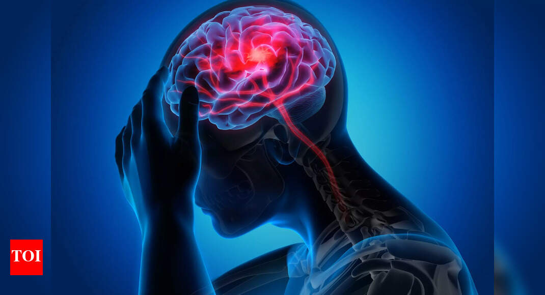 Brain Stroke Symptoms: 6 simple signs to know if someone is having a ...